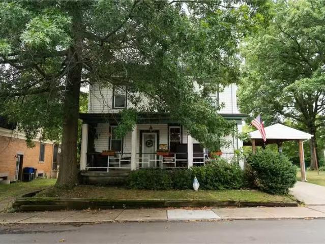 12 DEAN ST, CARNEGIE, PA 15106 Single Family Residence For Sal.