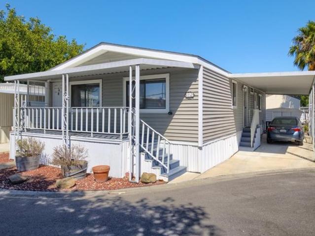 12 Del Rey Dr, Vacaville, CA 95687