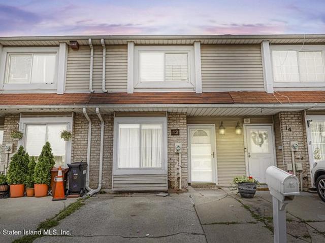 12 Doreen Dr, Staten Island, NY 10303