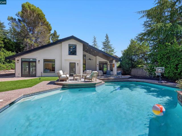 12 Dutch Mill Ct
