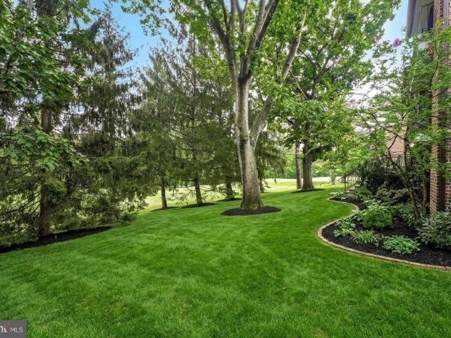 12 E Fairway Road