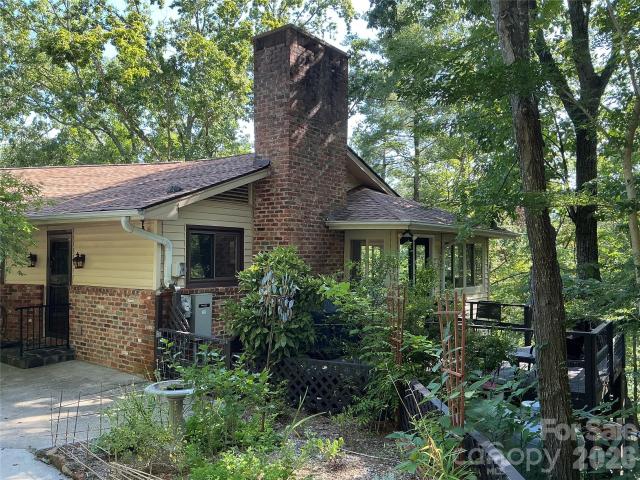 12 E Park Drive