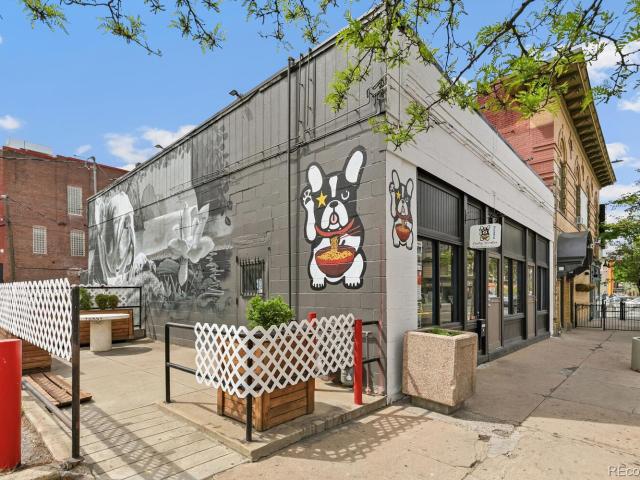 12 E 1st Avenue