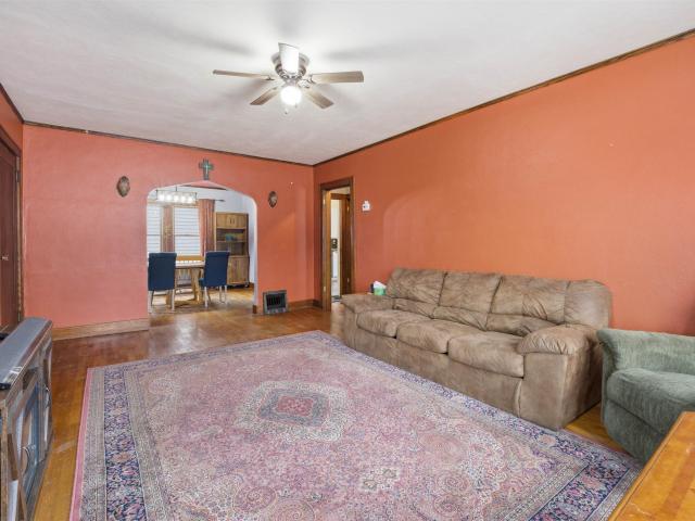 12 E 2ND Street