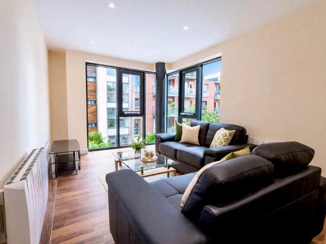 12 Ecco 3 bed apartment to rent £1,521 pcm £351 pw