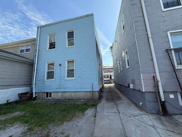 12 East Bidwell Ave