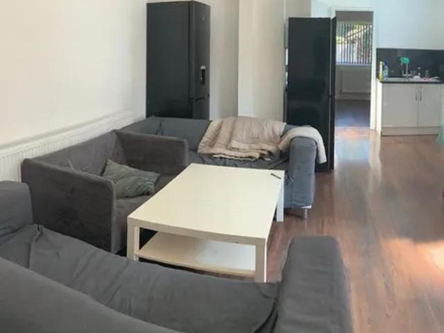 12 Egerton Road, Stockport, M14 6UE, United Kingdom | 7 bed duplex for rent #16540239 | Rentberry