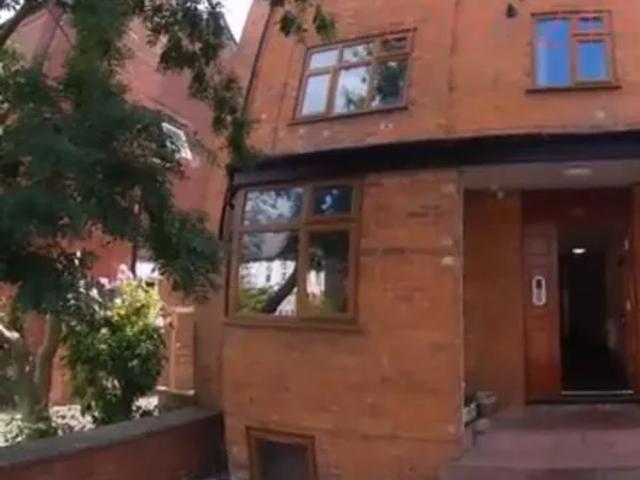 12 Egerton Road, Stockport, M14 6UE, United Kingdom | 5 bed apartment for rent #16540315 | Rentberry