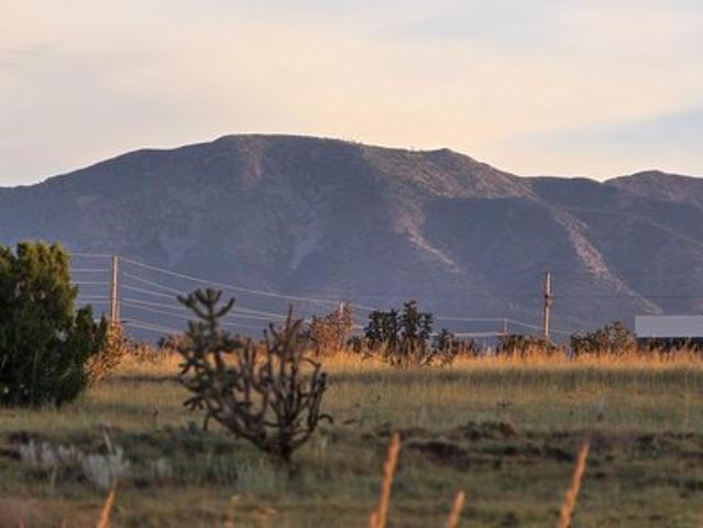 12 El Cielo Azul Cir, Edgewood, NM 87015