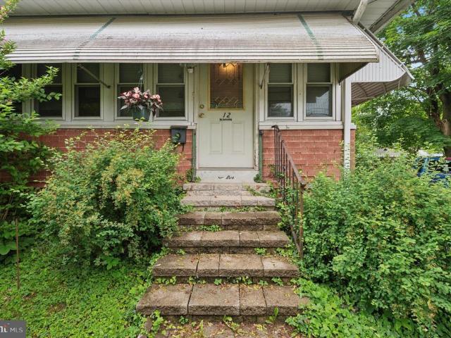 12 Elmwood Avenue