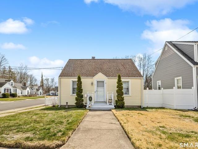 12 Elm Ct, East Haven, CT 06512