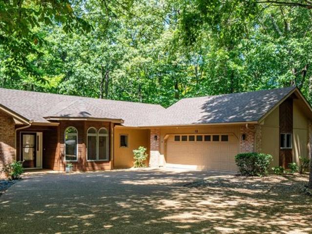 12 Emanuel Dr, Hot Springs Village, AR 71909