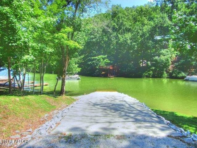 12 Emerald Pointe Cir, Rockwood, TN 37854