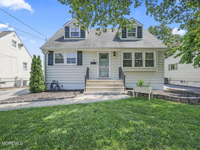 12 Evelyn Terrace