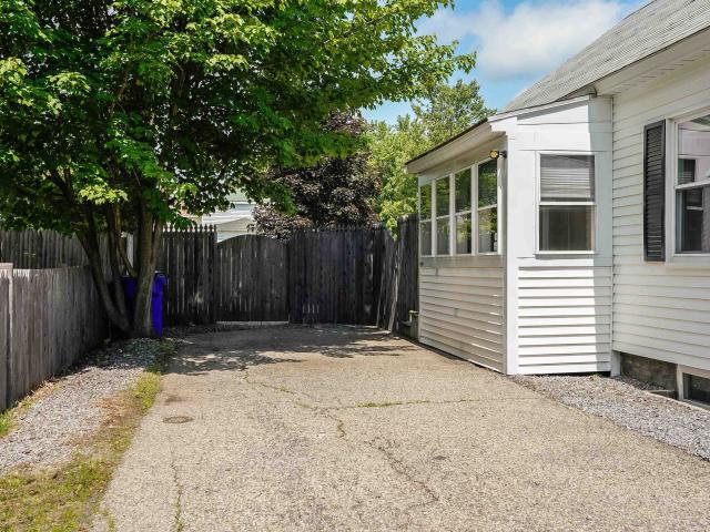 12 Fairview Street