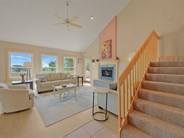 12 Featherbush Court