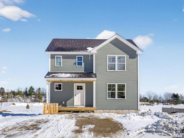 12 Feldspar Ln Unit 27, Cumberland, ME 04021