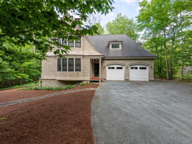 12 Fernwood Lane
