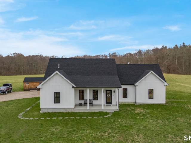 12 Finn Ln, Plainfield, CT 06374 | MLS #24164 | Compass