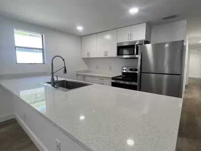 1/2 first month rent if moved in by 9/30/2024 3431 Broadway A.