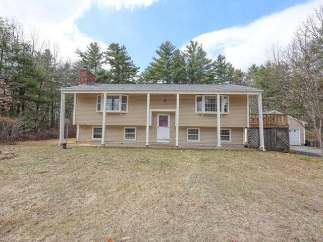 12 Forest Ln, Litchfield, NH 03052