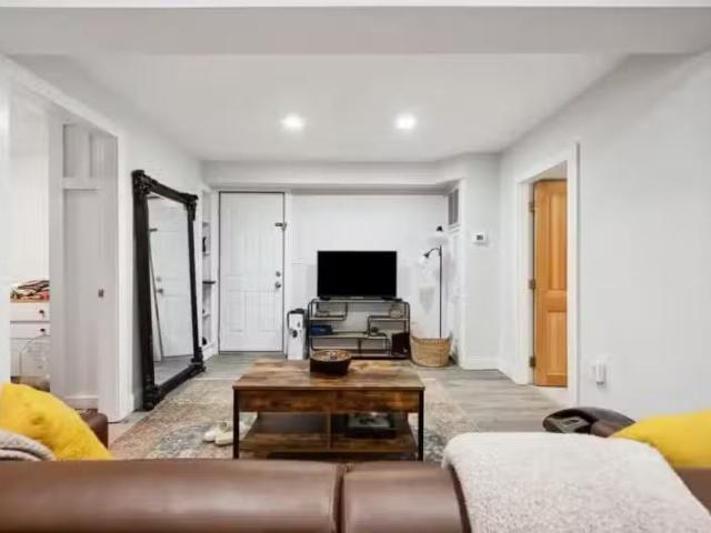 12 Foster 1A, Boston, MA 02109