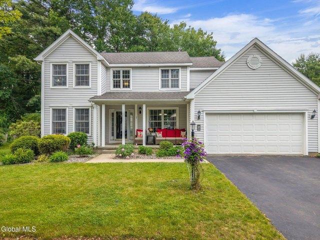 12 Flying Dutchman Way, Saratoga Springs, NY 12866