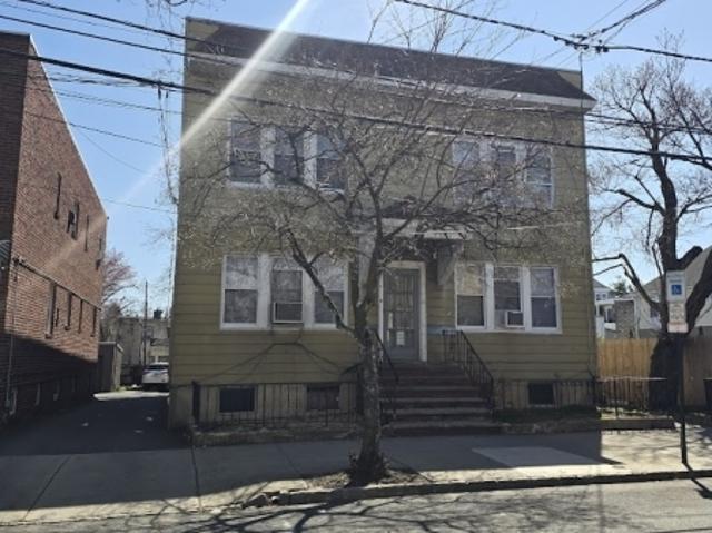 12 Frederick St