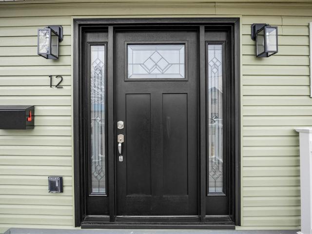 12 Garfield Avenue
