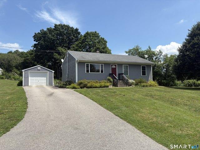 12 Gateway Rd, Colchester, CT 06415
