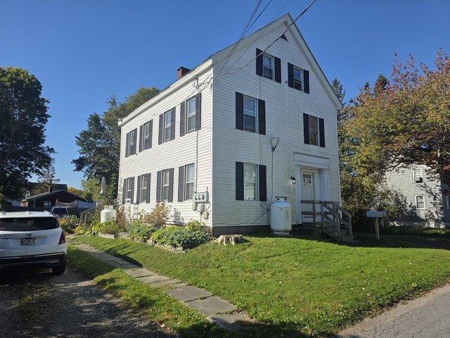 12 Gay St, Rockland, ME 04841