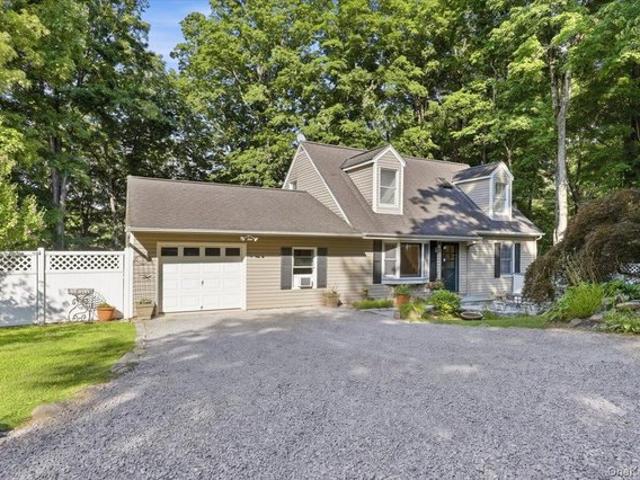 12 Gordon Ave, Bedford, NY 10506