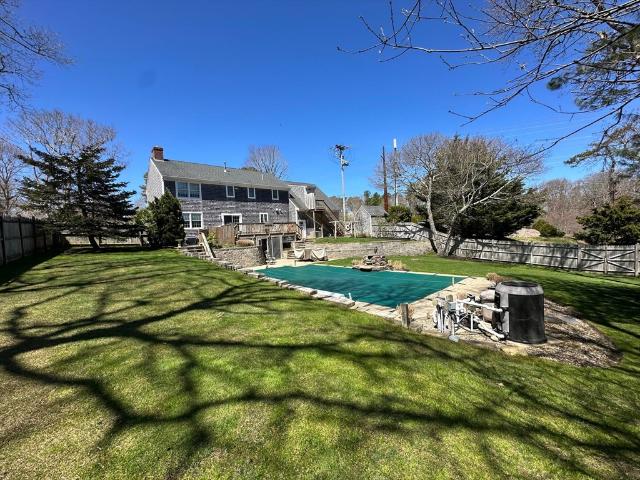 12 Gordon Ln