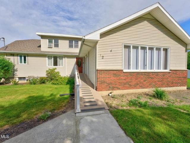12 Glenwood Rd, Troy, NY 12180