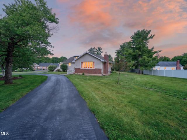 12 Glenwood Road