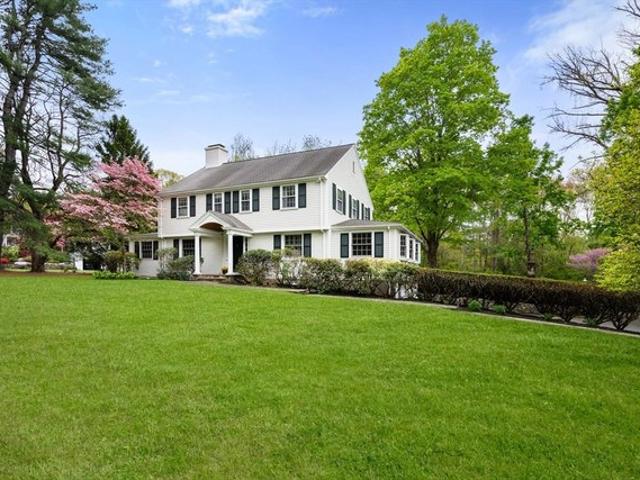 12 Greystone Rd, Dover, MA 02030