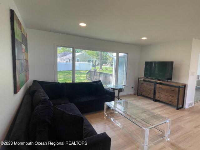12 Greenbrier Road