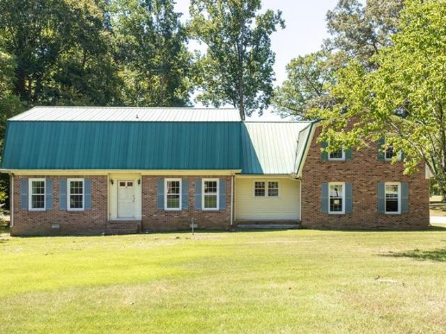 12 Hancock Rd, Fayetteville, TN 37334