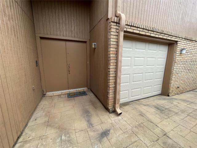 12 Hallmark Drive