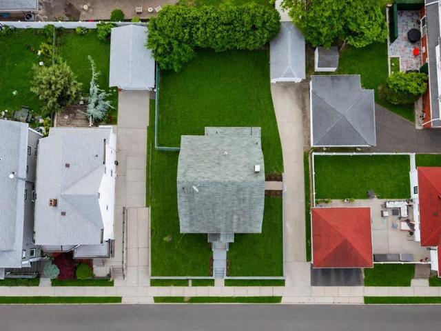 12 Hartmann Avenue