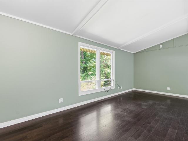 12 Harlow Drive