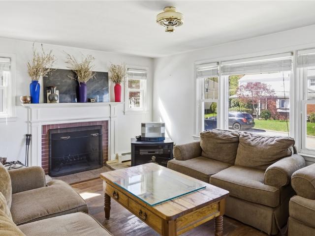 12 Hemlock Avenue