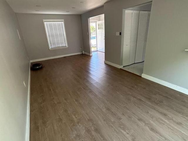 12 Heatherwood Drive