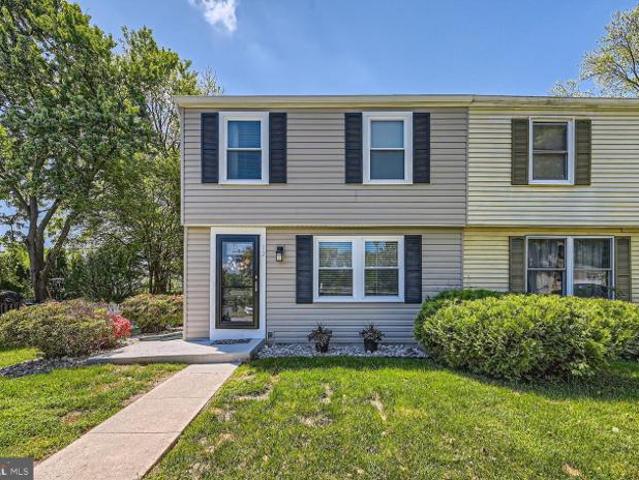 12 Hedgeford Ct, Nottingham, MD 21236