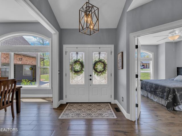12 Hickory View Lane