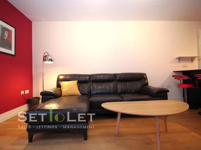 12 Highcross Lane, Leicester, LE1 4SN