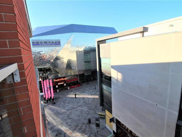 12 Highcross Lane, Leicester, Leicestershire, LE1 4SN