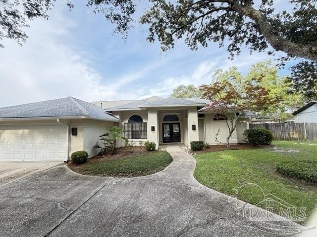12 Highpoint Dr, Gulf Breeze, FL 32561