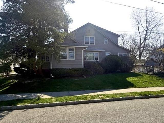 12 Hillcrest Road