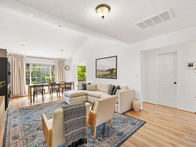 12 Hilltop Terrace